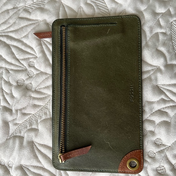 Fossil | Bags | Fossil Wallet Pouch | Poshmark